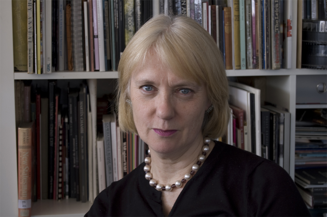 Professor i Fotografiets Historie Elisabeth Edwards går på pension ...